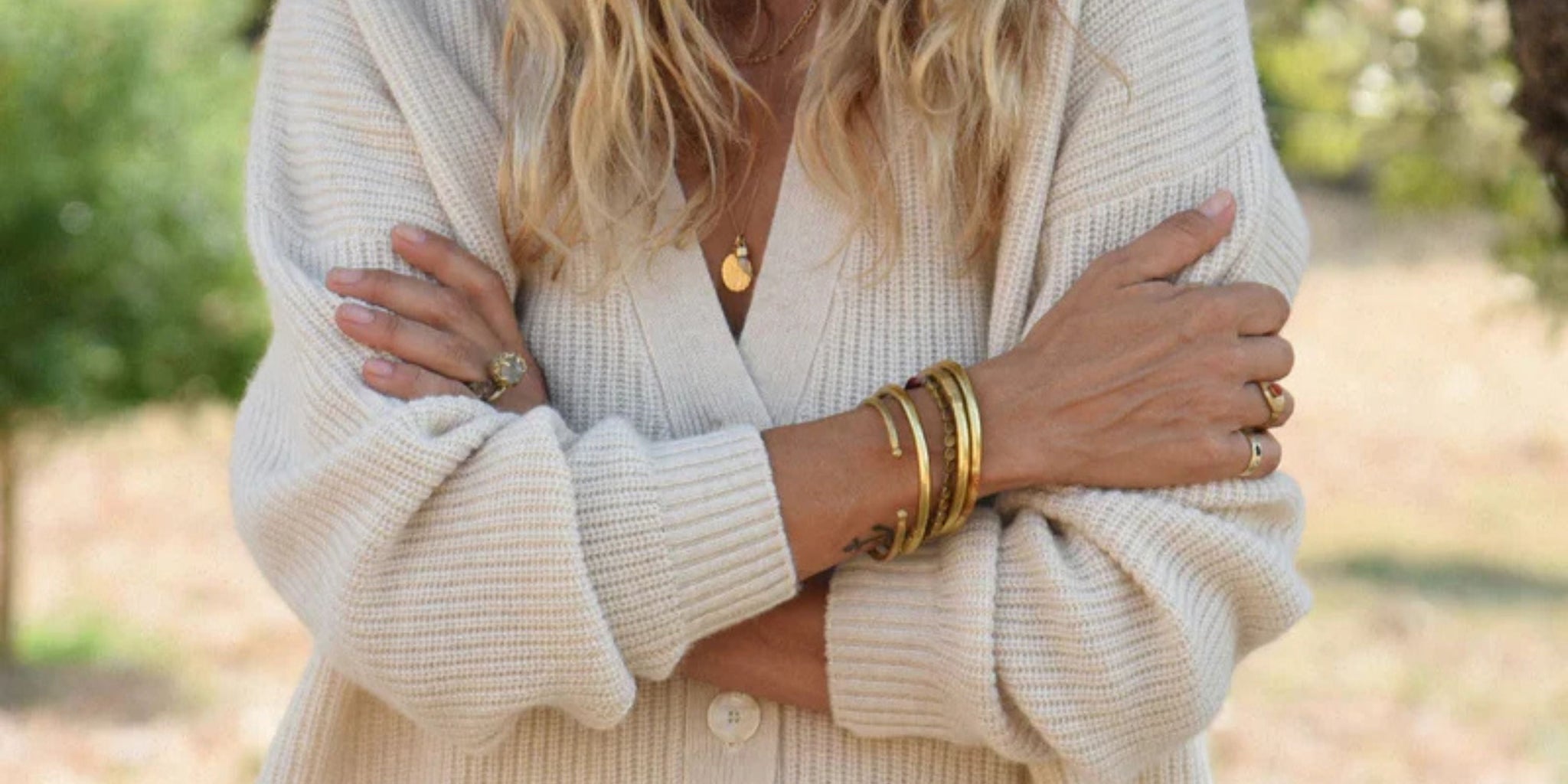 A Complete Guide to Styling a Cardigan Fashionably
